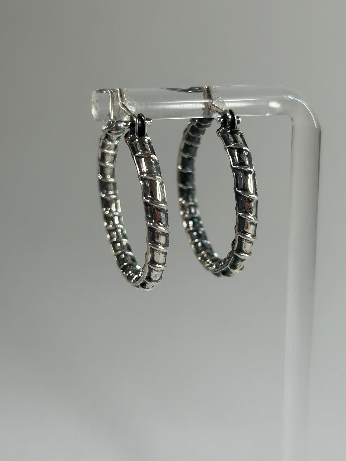 Large Rebar Hoops Made to Order – Tshatshke